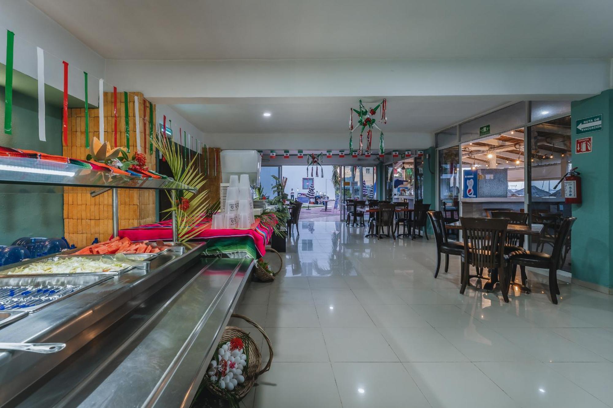 IMPERIAL LAS PERLAS CANCUN HOTEL CANCUN RETREATS